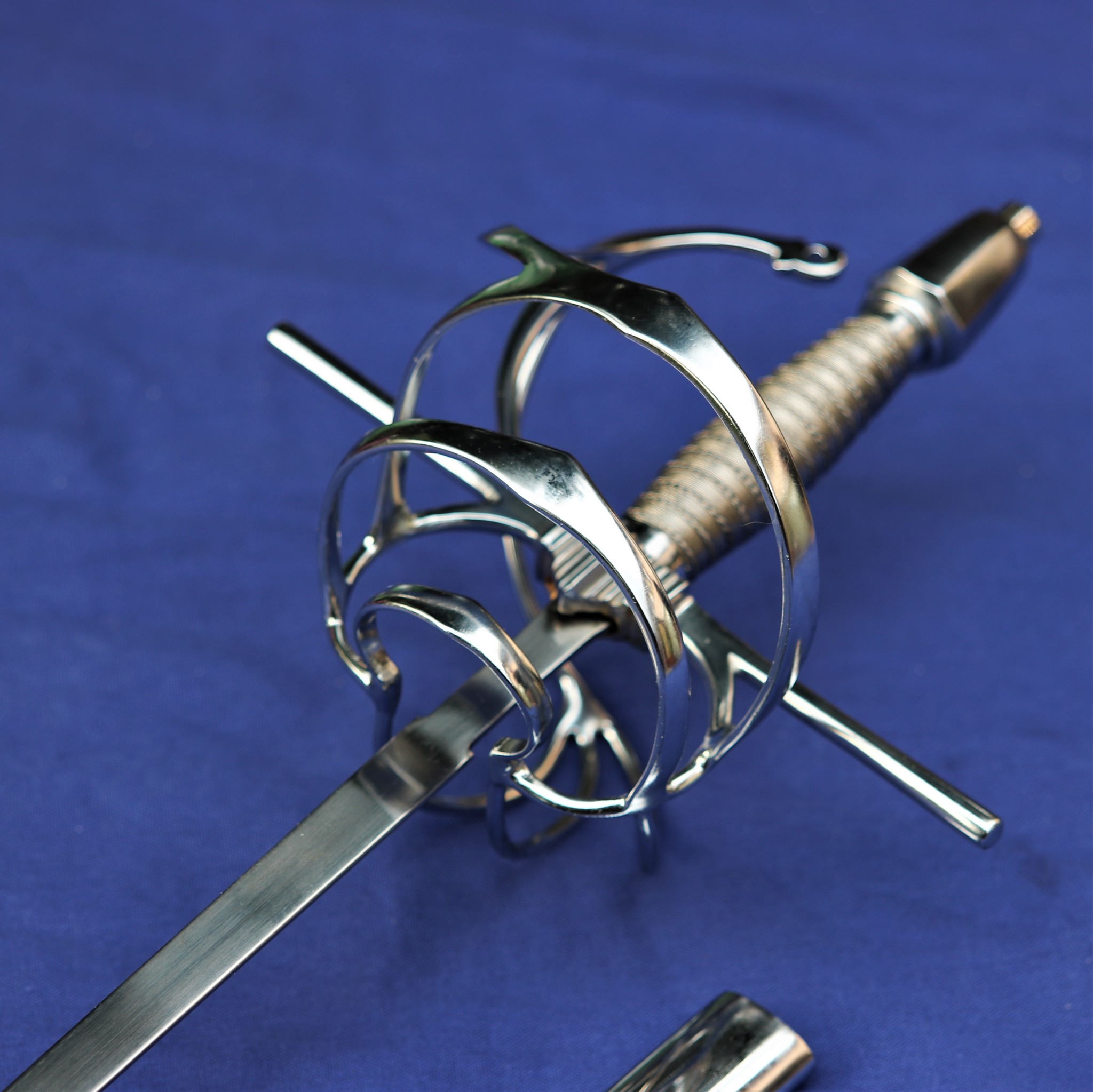 Rapier battle-ready met leren schede - CelticWebMerchant.com