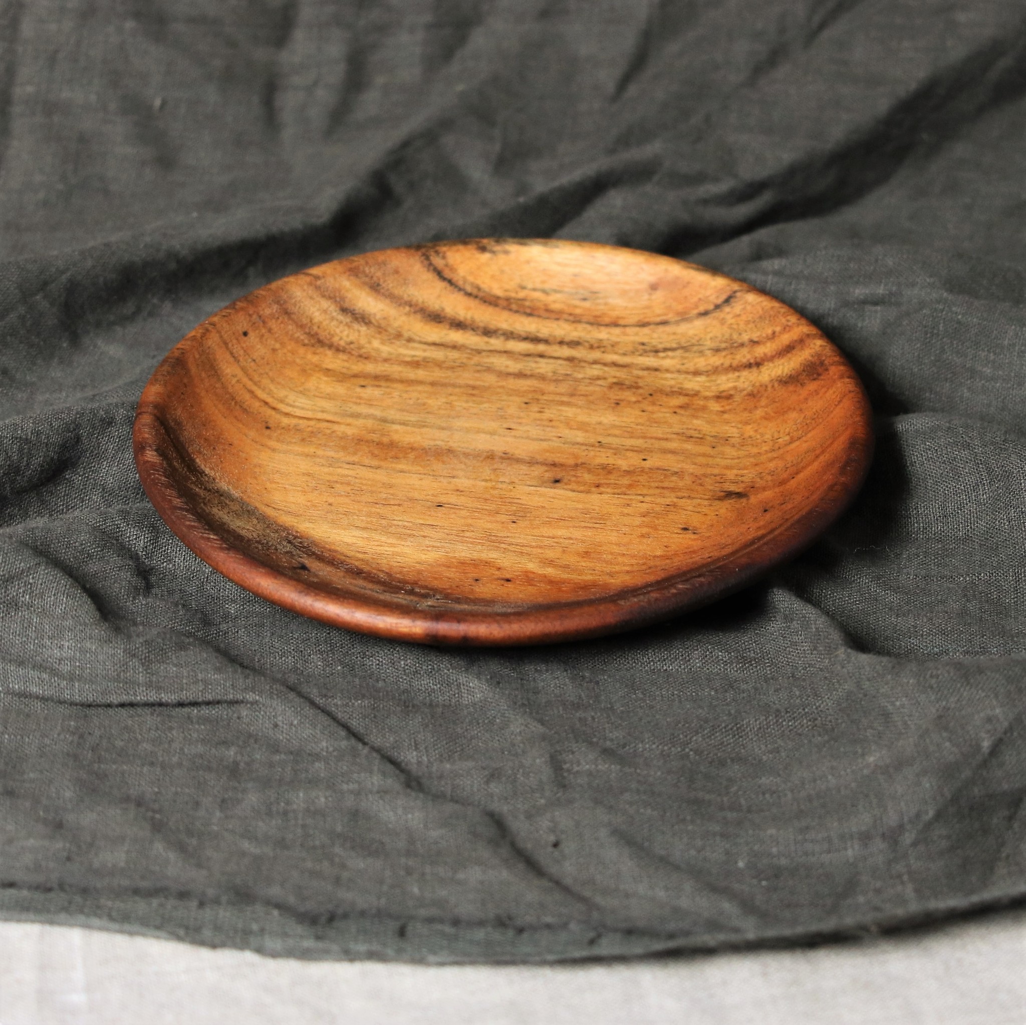 Medieval wooden plate, for LARP and reenactment - CelticWebMerchant.com