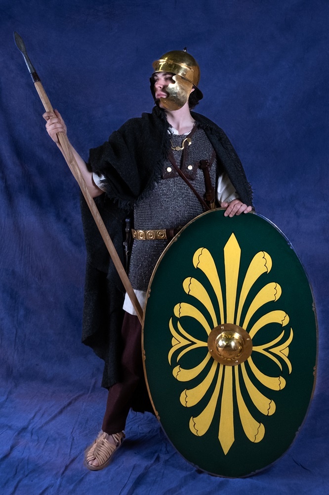 Blog & lookbook - Get the look: Roman auxiliary soldier ...