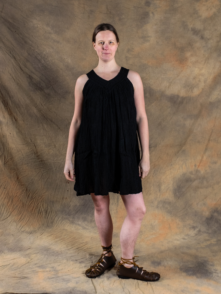 Déesse robe Hera, court, noir - CelticWebMerchant.com