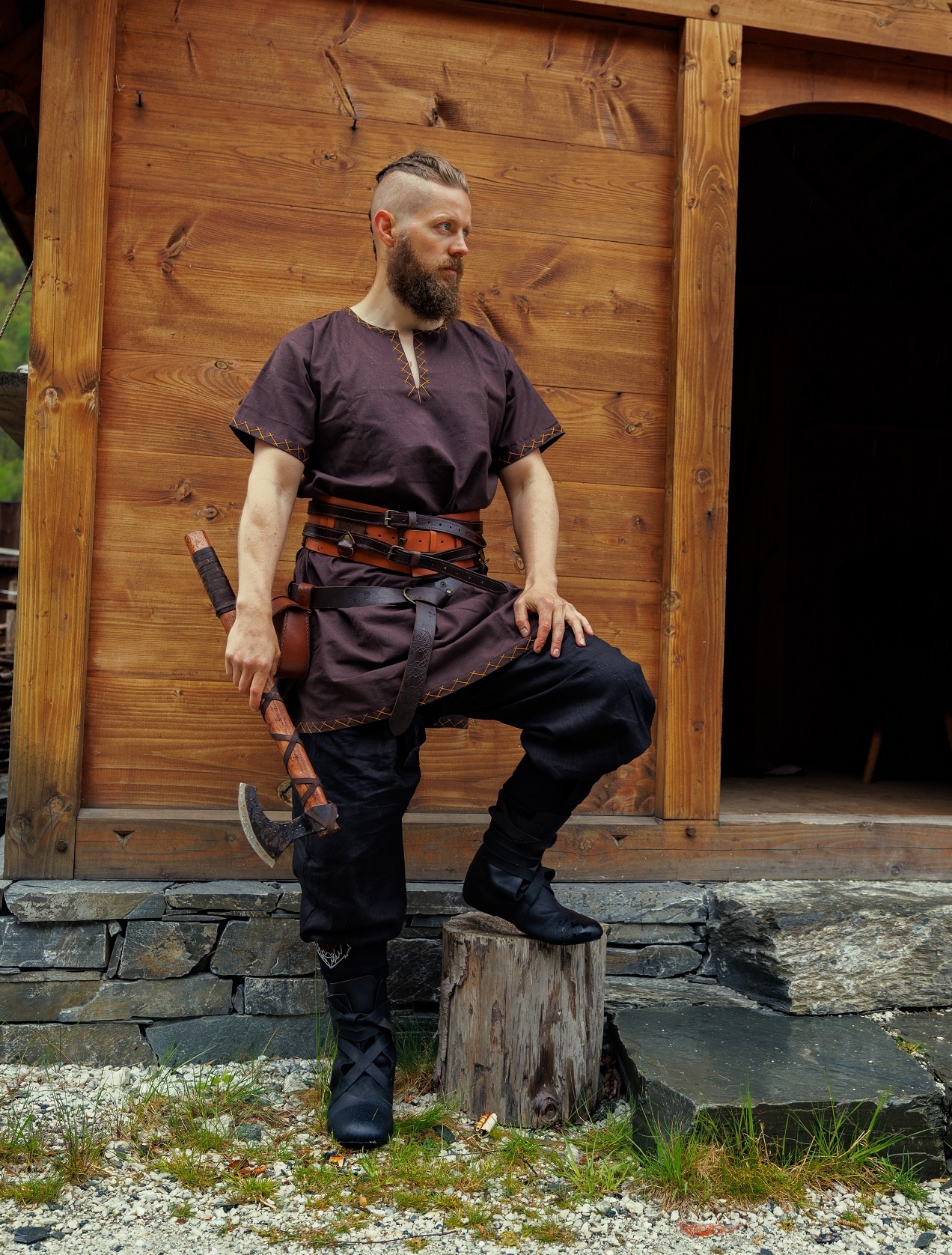 Short Viking tunic Harbard, brown - CelticWebMerchant.com