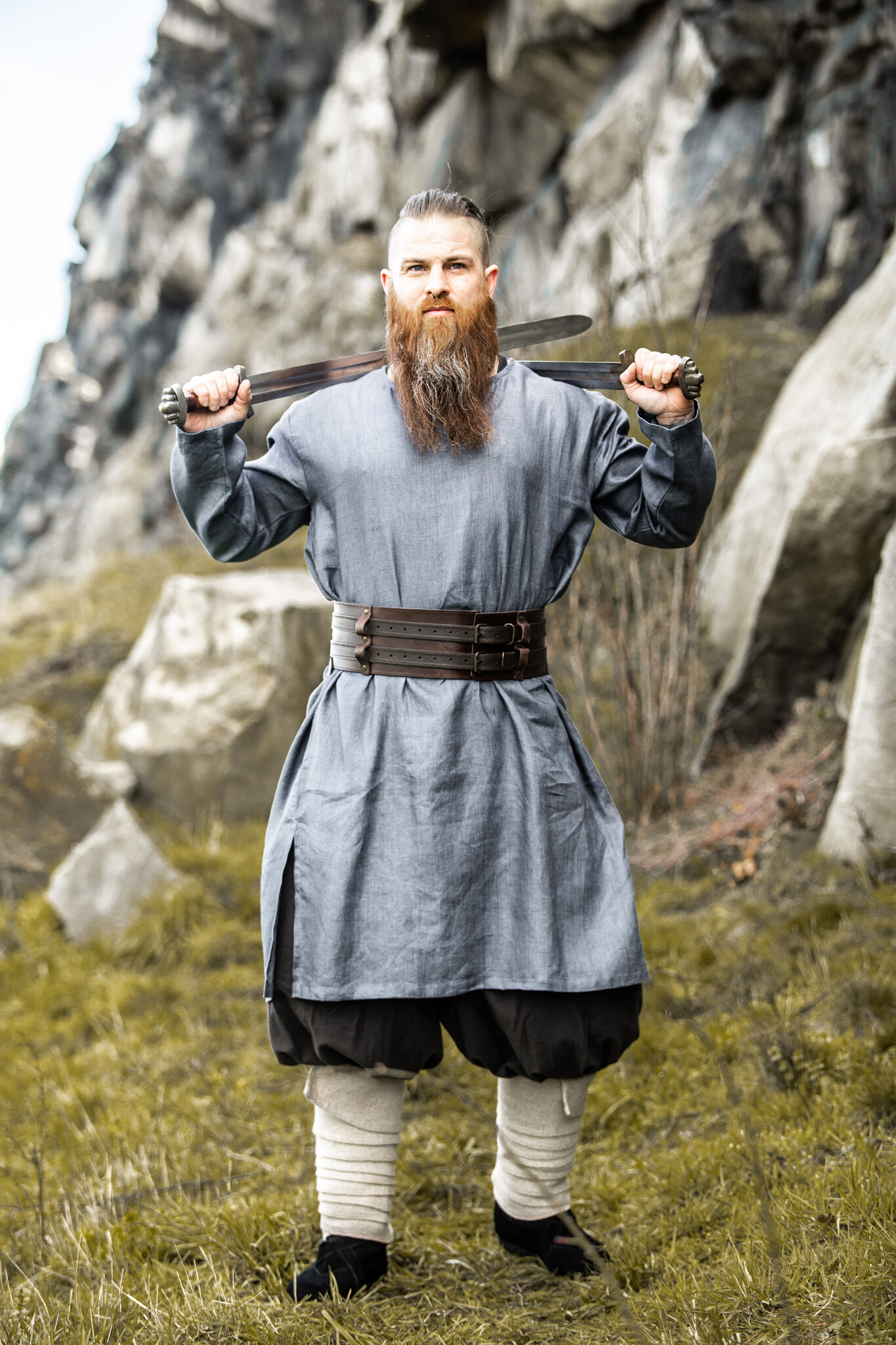 Viking tunic linen Halvar, blue-grey - CelticWebMerchant.com