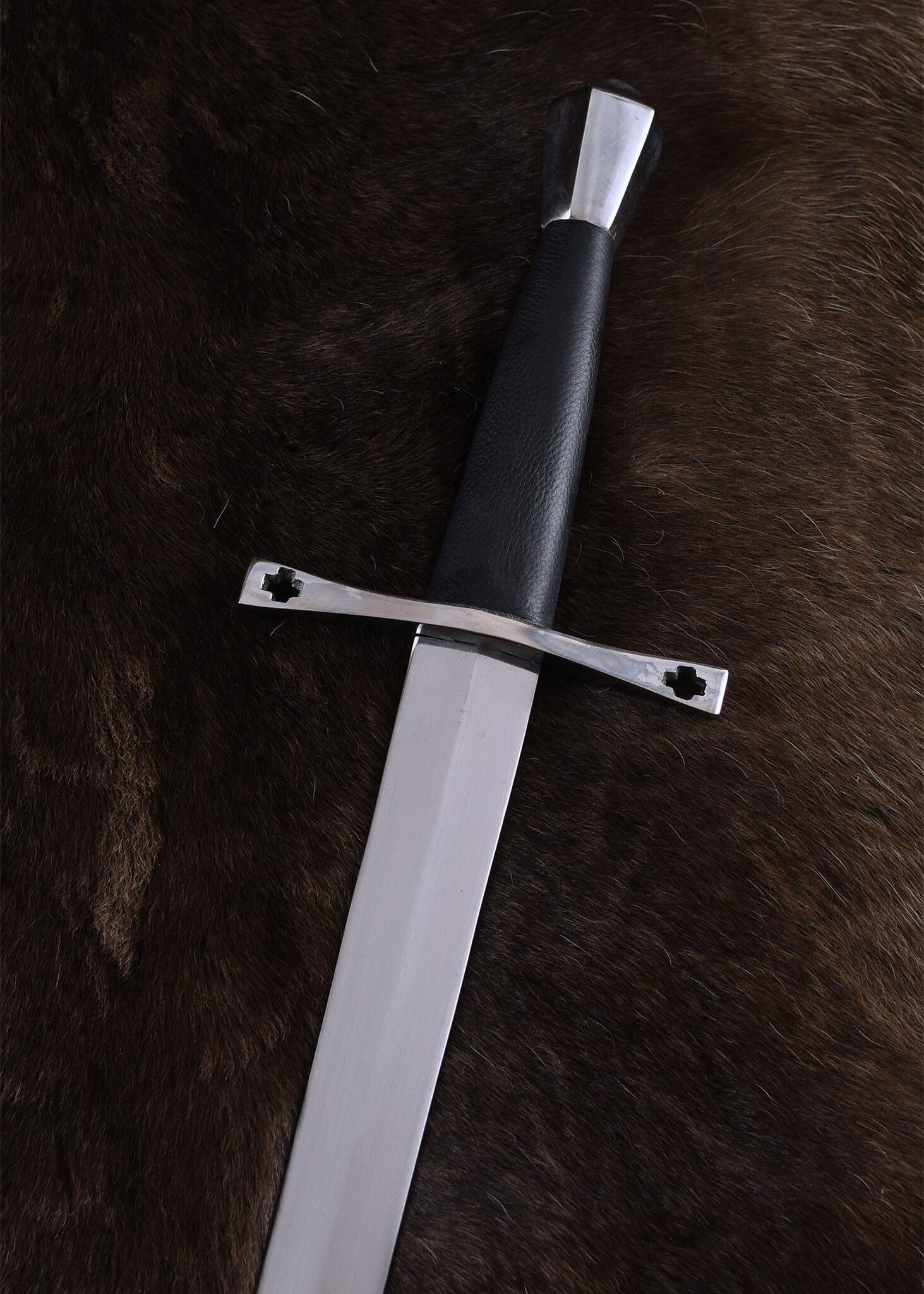 Medieval single-handed knight sword - CelticWebMerchant.com