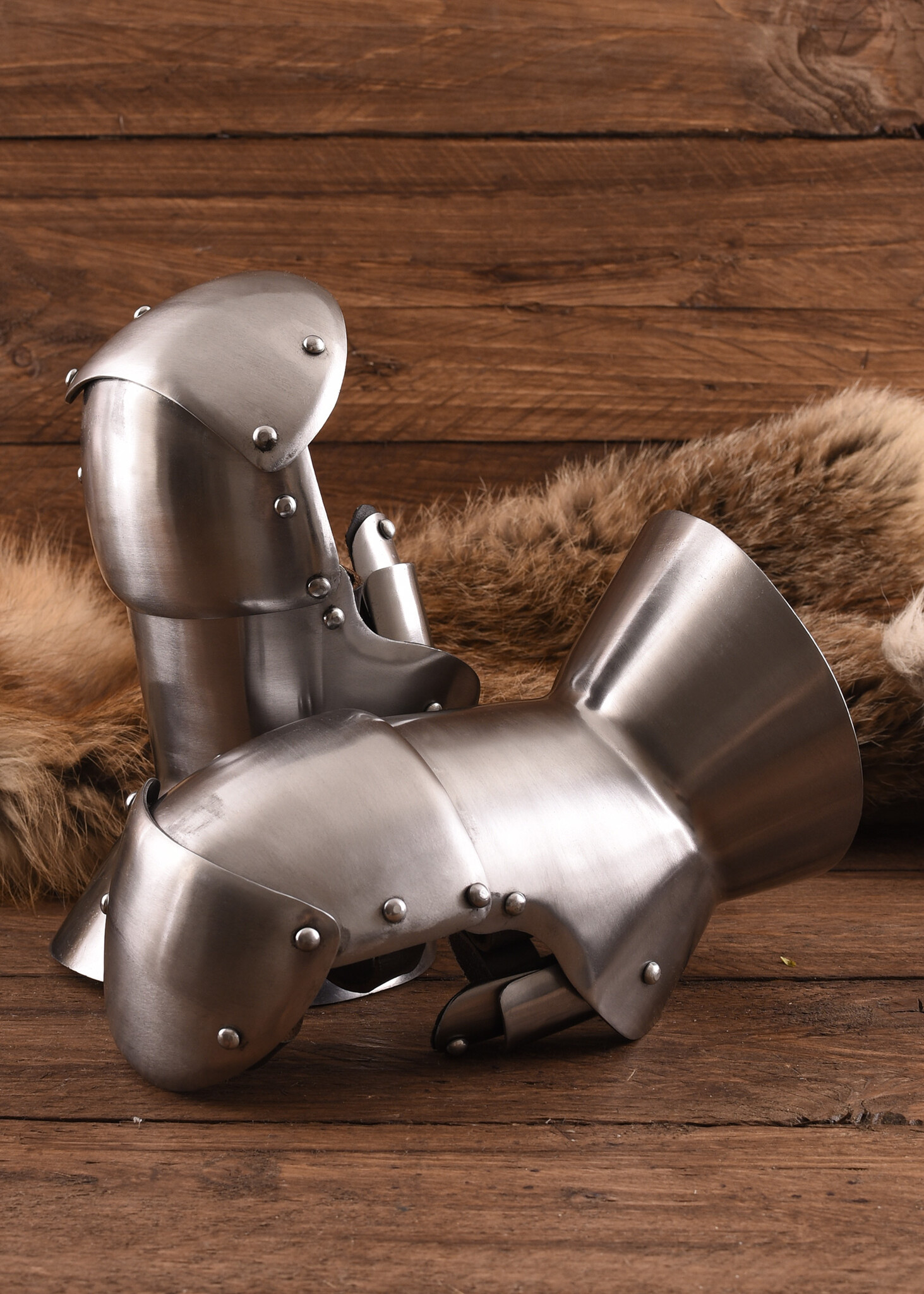 Guantes Milanesas (1440 AD) - CelticWebMerchant.com