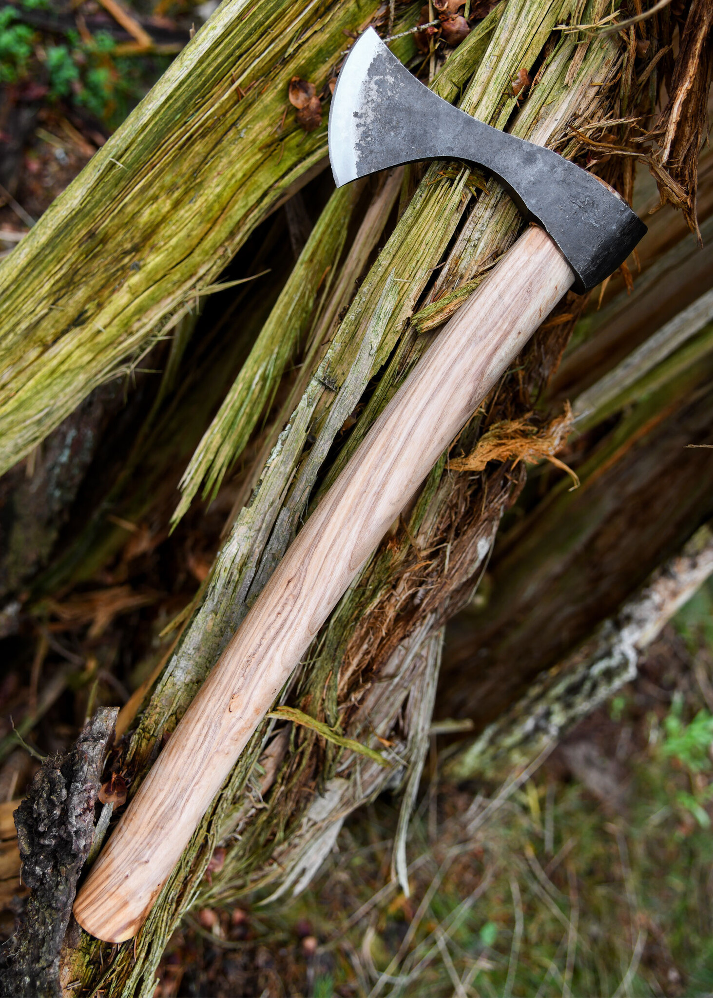 Deepeeka Franciska throwing axe - CelticWebMerchant.com