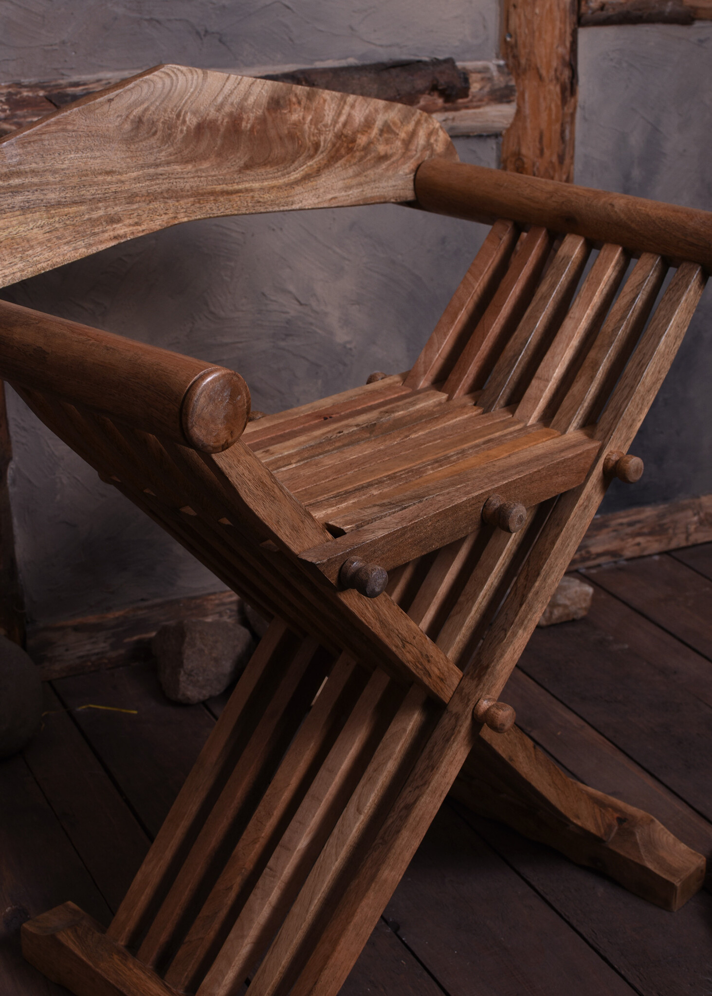 Medieval chair - CelticWebMerchant.com