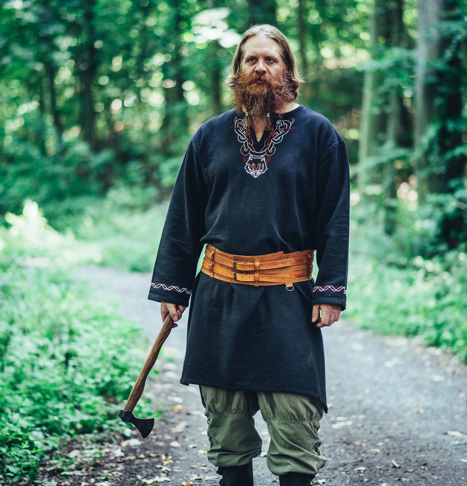 Viking tunika Fenrisulven, sort - CelticWebMerchant.com