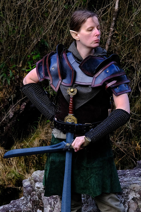 Leather shoulder & neck armour, black-brown - CelticWebMerchant.com