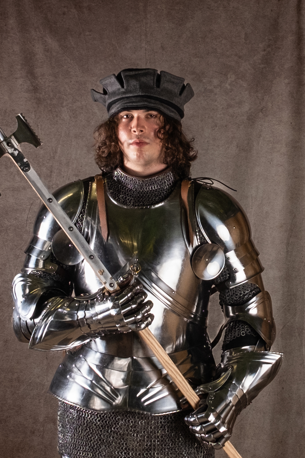 Pauldrons 1480 with roundel - CelticWebMerchant.com