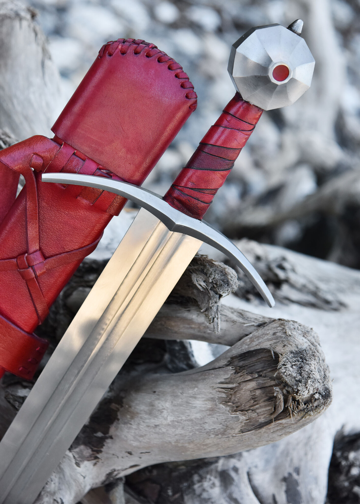 Gammelt Jern sword with scabbard, 13th century - CelticWebMerchant.com