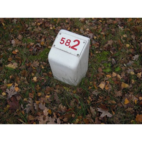 Plastic PEHD hectometer marker | TRAFFIC-shop