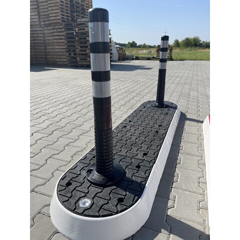 Modular traffic island red center element | TRAFFIC-shop