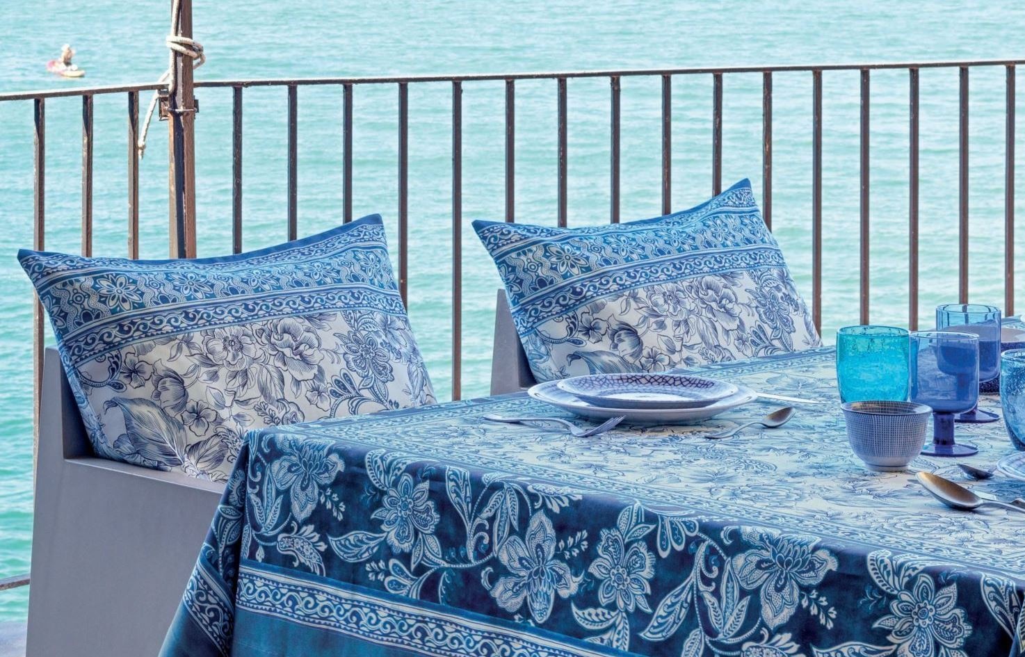 Bassetti Tavola Kissen | CAPODIMONTE B1 blau | Produktinformationen ...