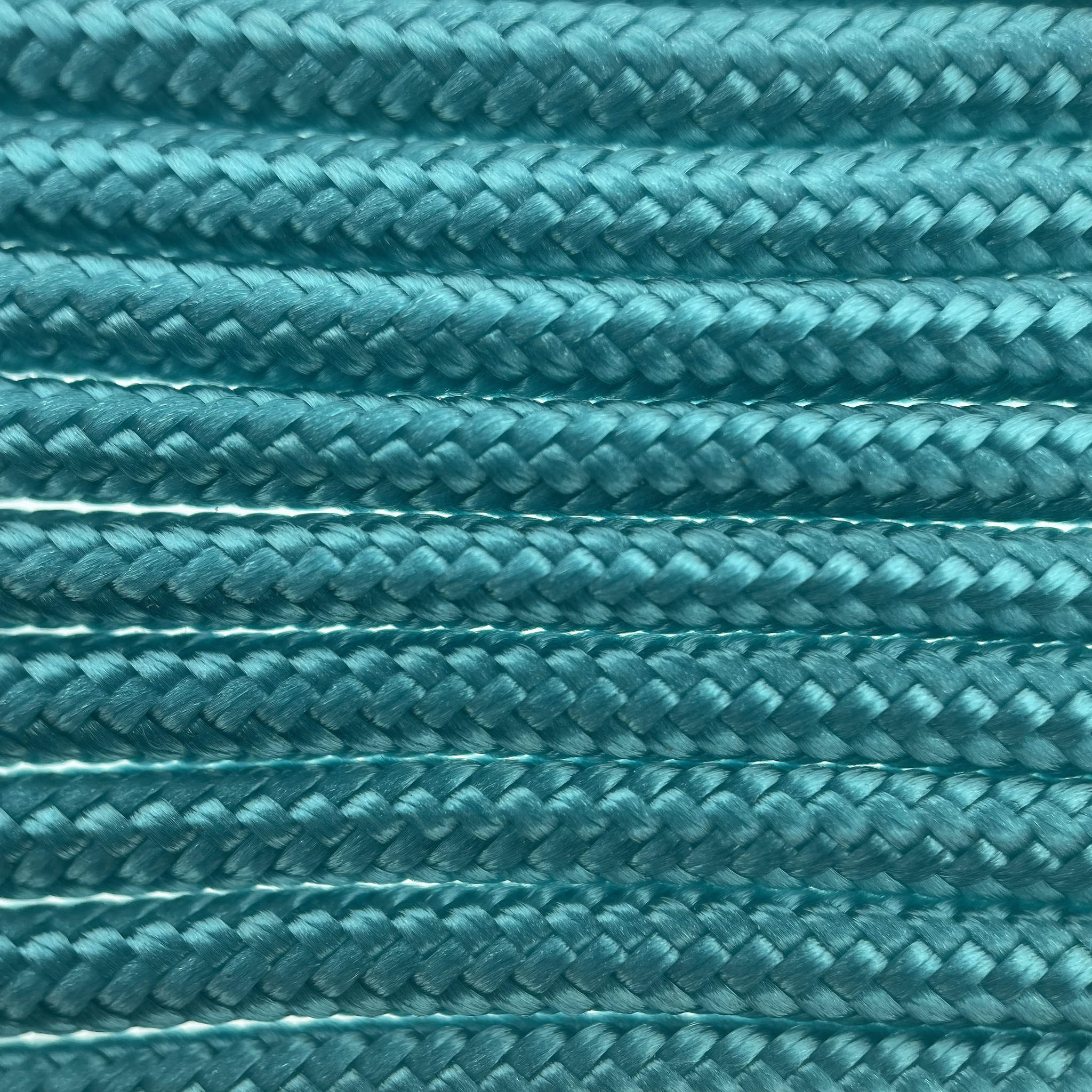 Buy Paracord 425 type II Signature Blue from the expert - 123Paracord
