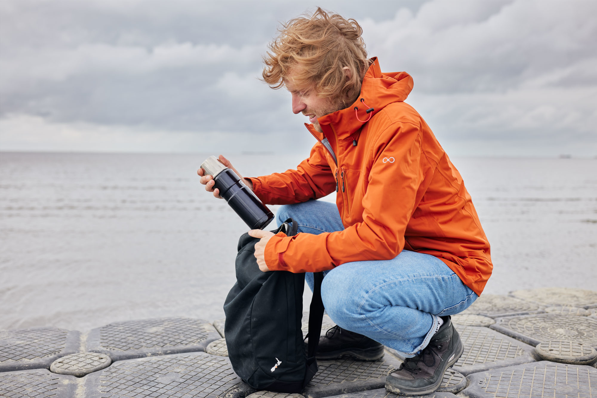 Virga Shell Rainjacket - Rust - Blue LOOP Originals