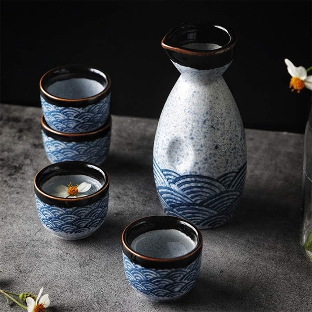 Sake Set Giftbox Blue Waves Handmade - Miyako Set/5 - Fine Asianliving