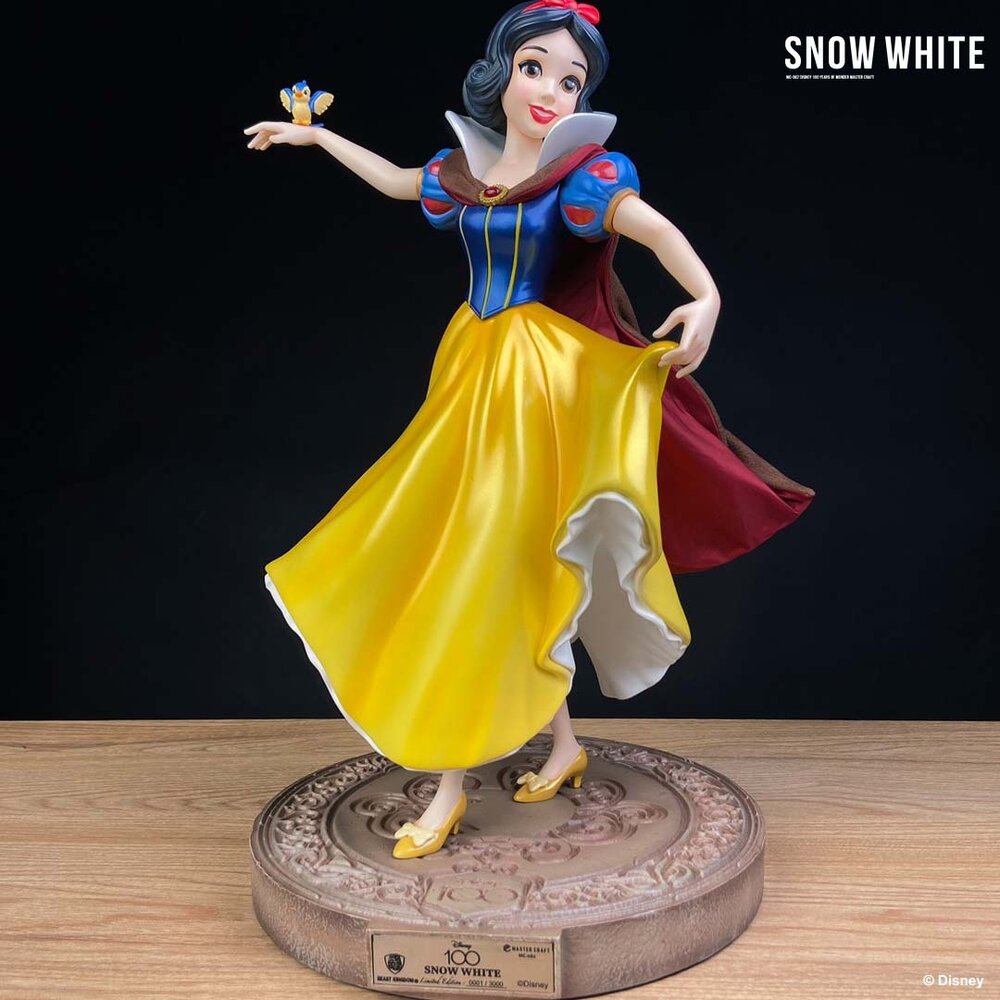 Master Craft Statue: Snowwhite - 100 Years of Wonder - Magical Gifts