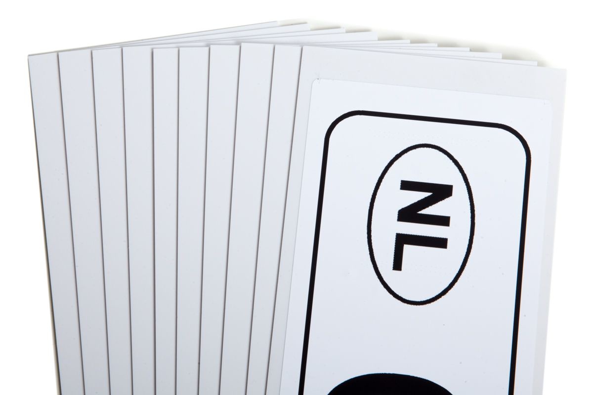 White plastic license plates | 50 pieces - CARGO Webshop