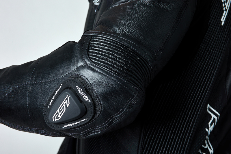 RST Suit V4.1 EVO Kangaroo Airbag Men CE - Black - Bike Equipment