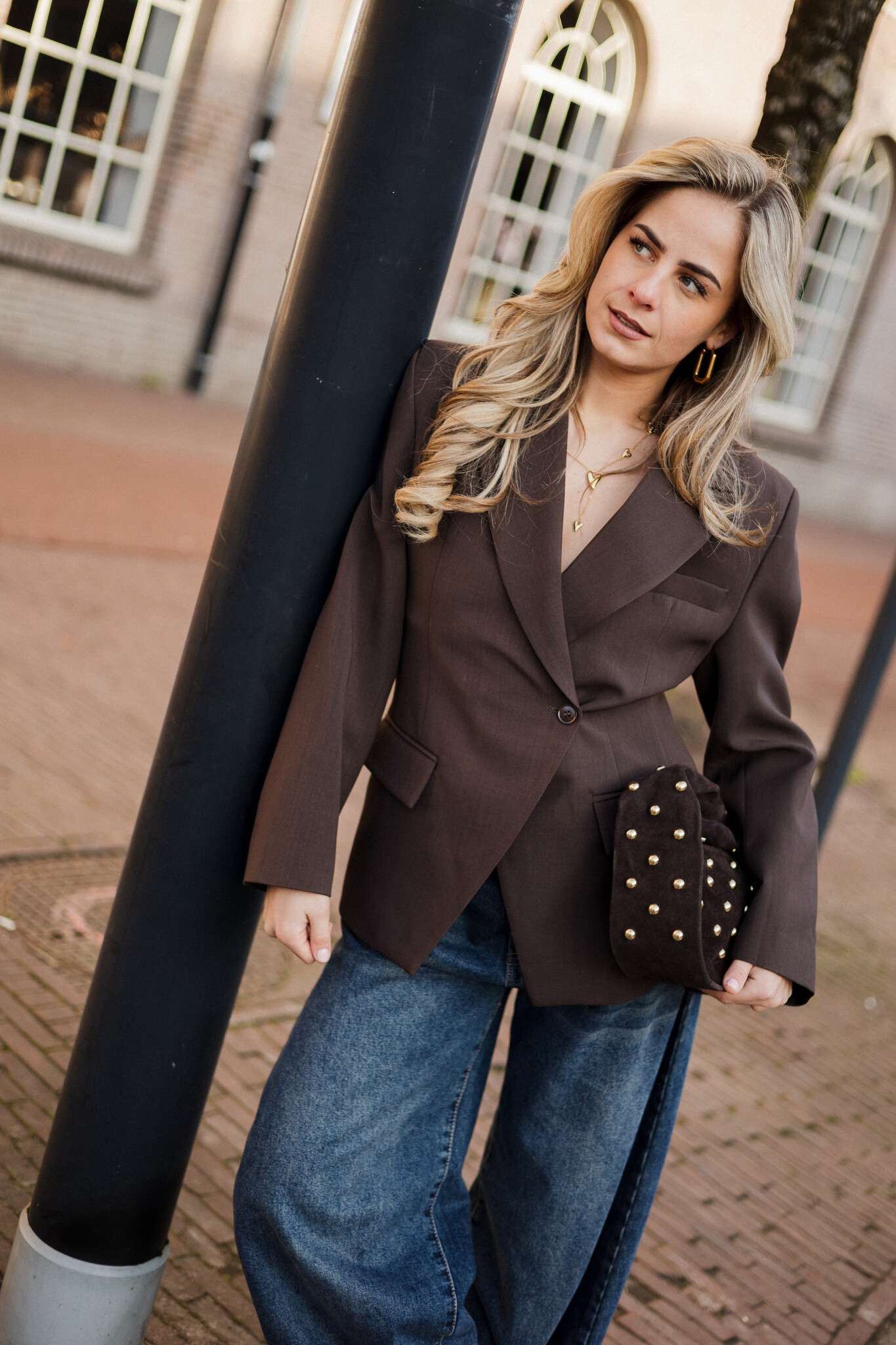 Blazer met schuine knoop | Bruine overslag blazer | Winkeltje van Lynn ...