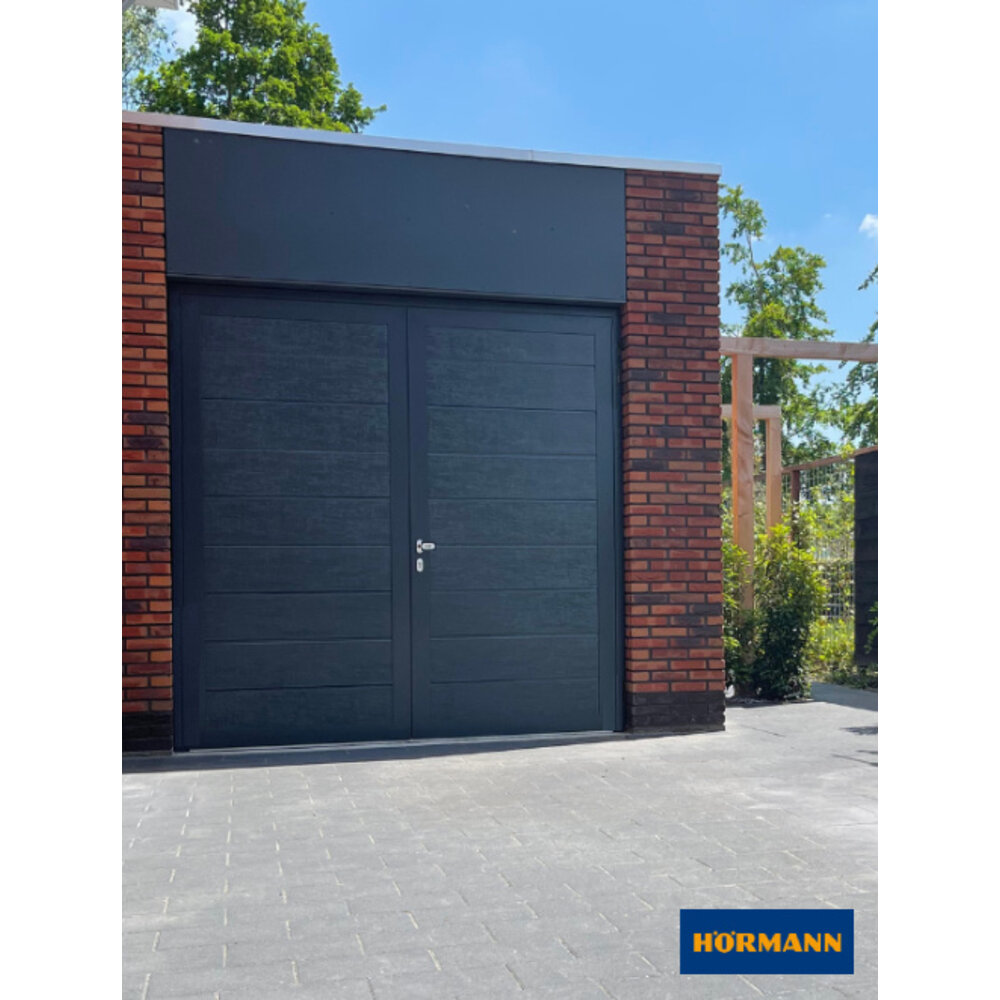 Openslaande garagedeuren Hörmann NT80-2 op Rolluiken33.nl - Rolluiken33
