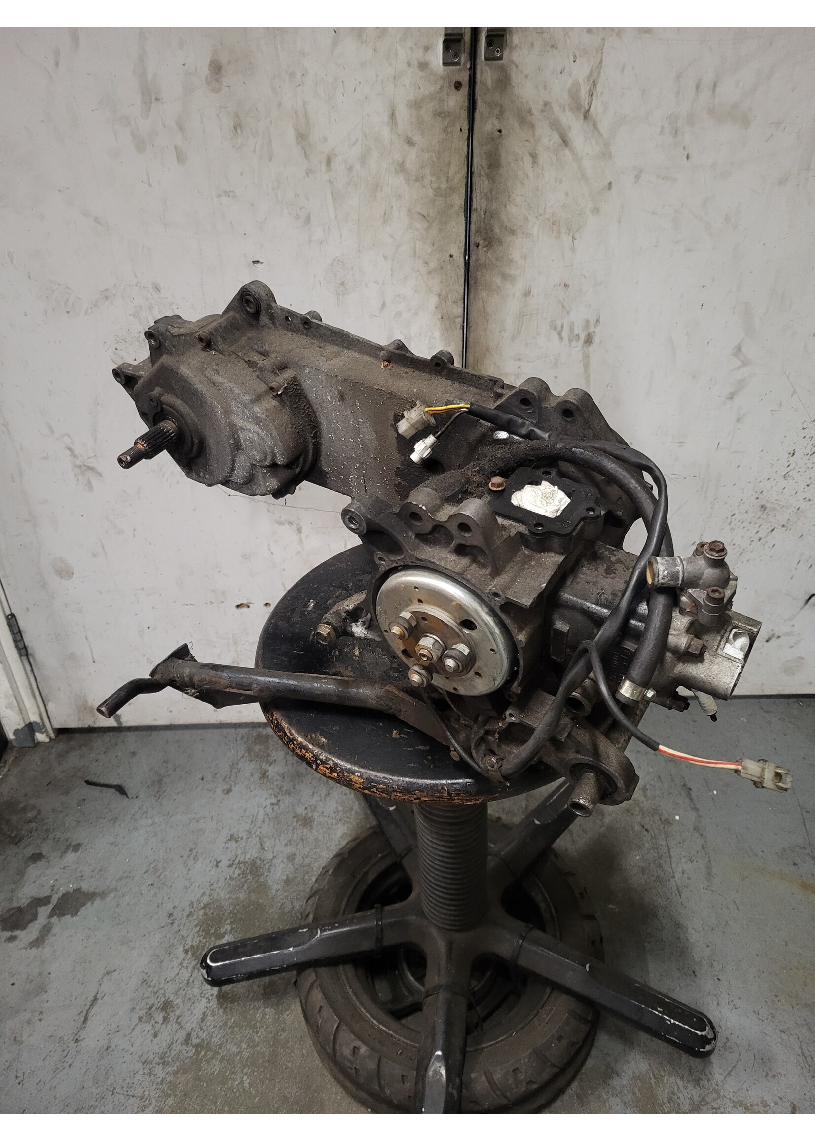 Motorblok Aprilia Ditech Injectie ( getest ! ) Goede compressie ...