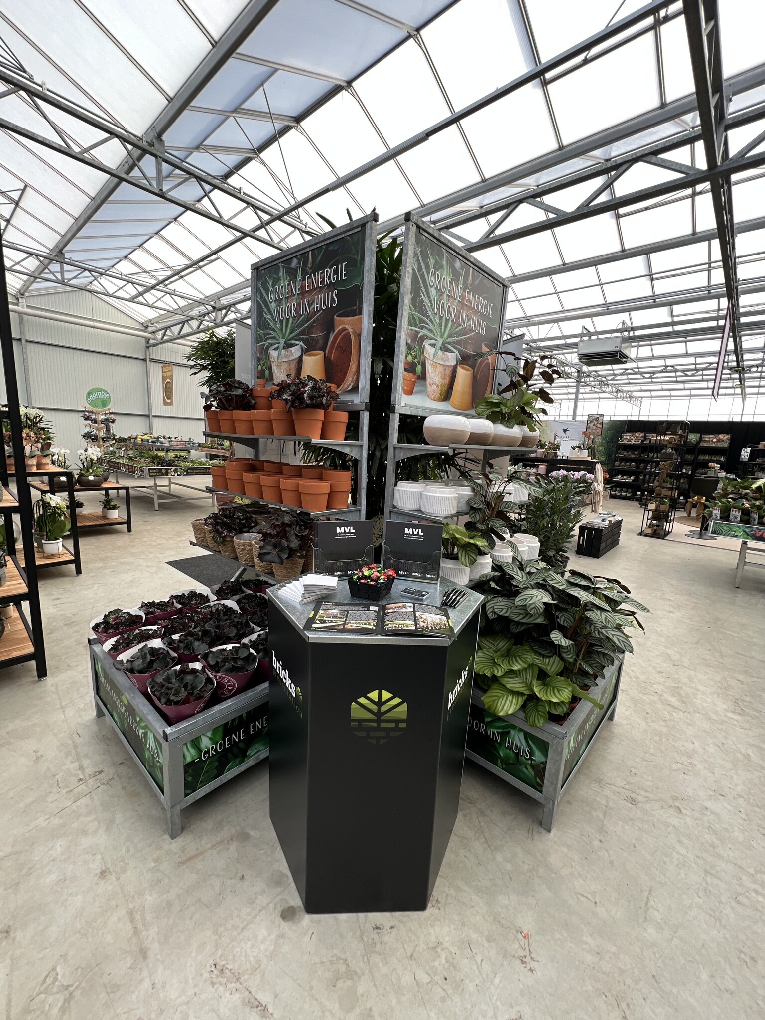 Bricks Shelf display - Bricks Presentation