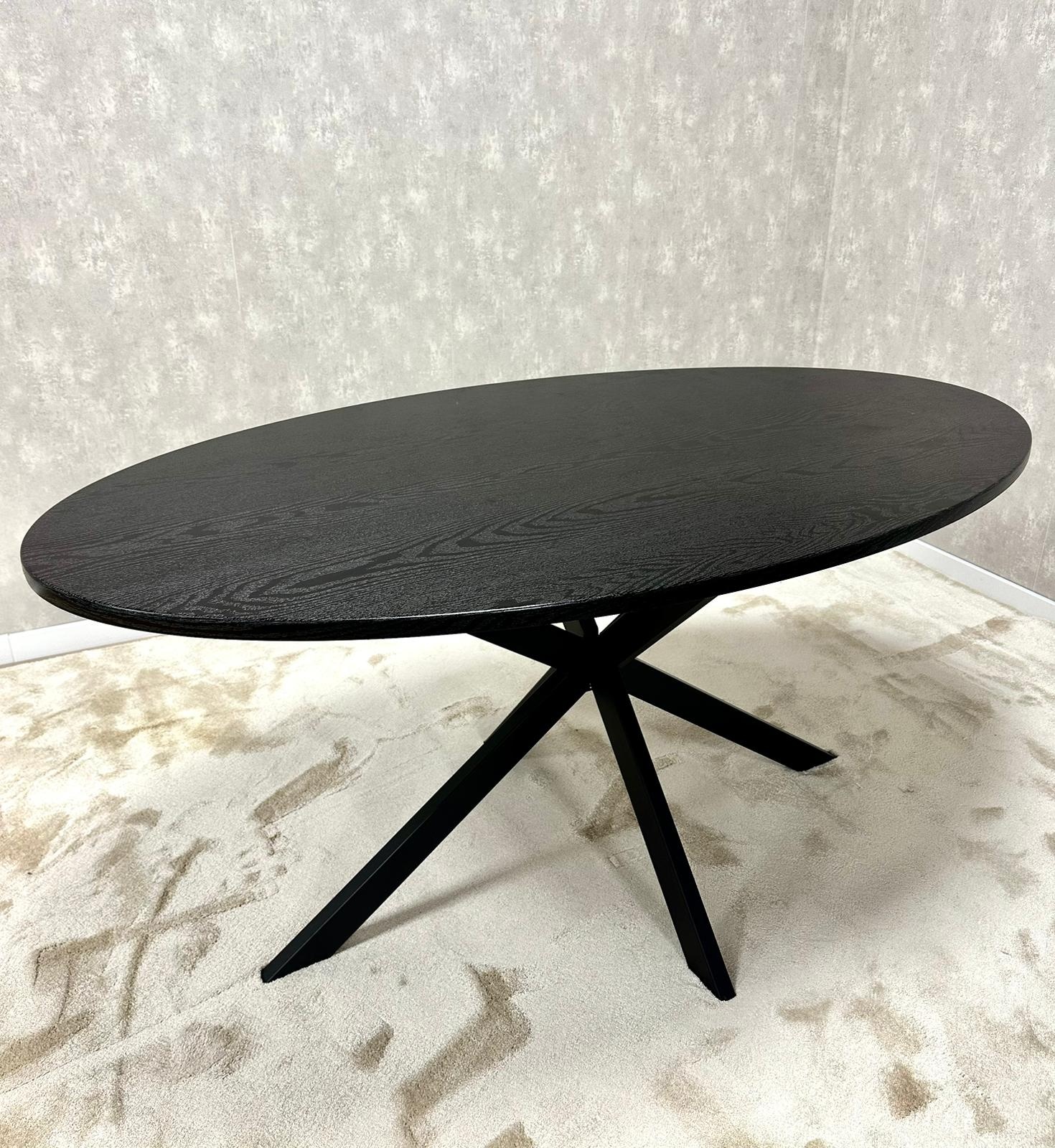 Eettafel Ovaal Hout Fineer Look Zwart - Manzilon | Executive furniture