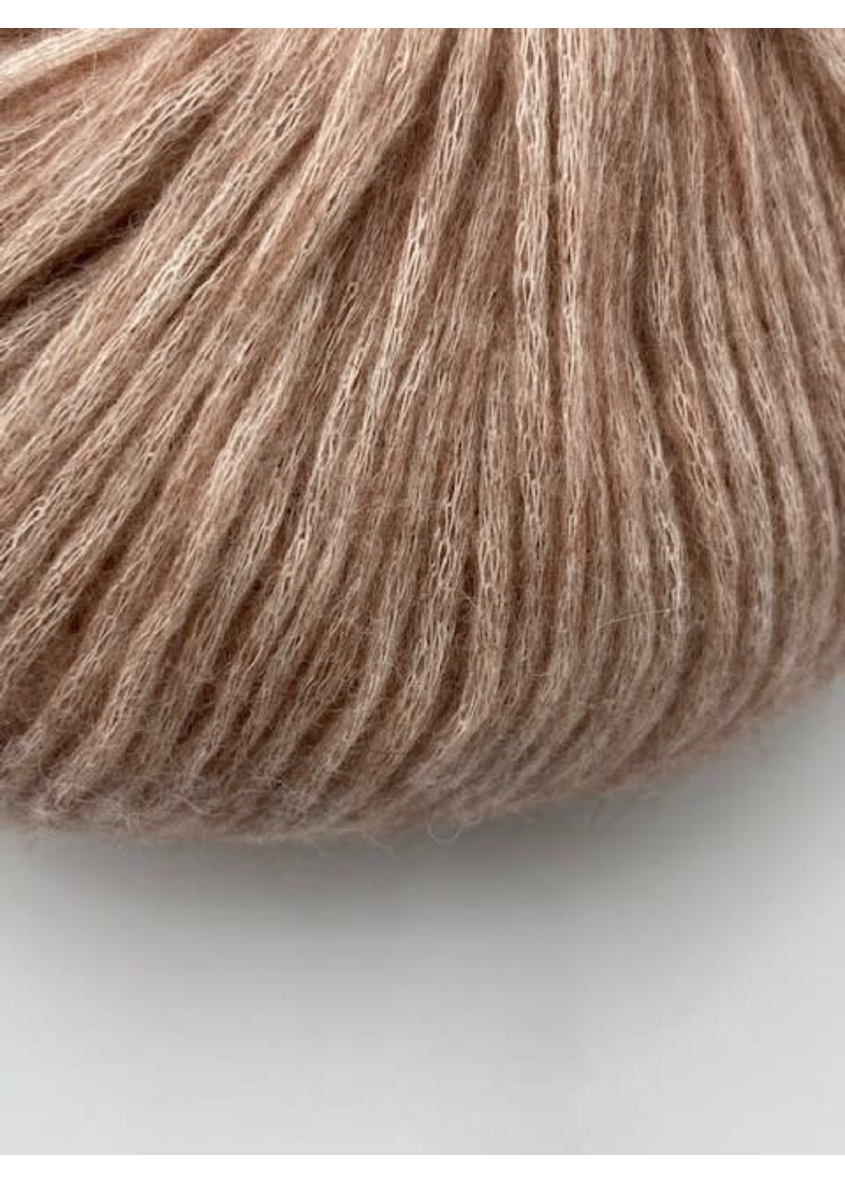 Schaefjeswol: Lanalpaco Fine 50 gr Camel nr. 90 - Stoeterij Het Schaef