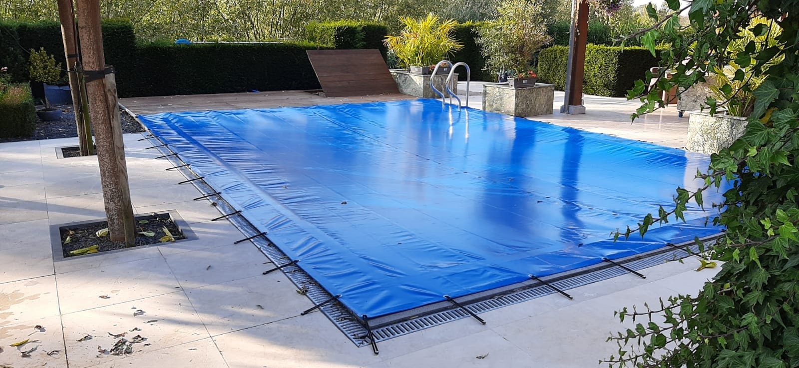 Zwembad winterzeil op maat online kopen - Dekzeilenstore