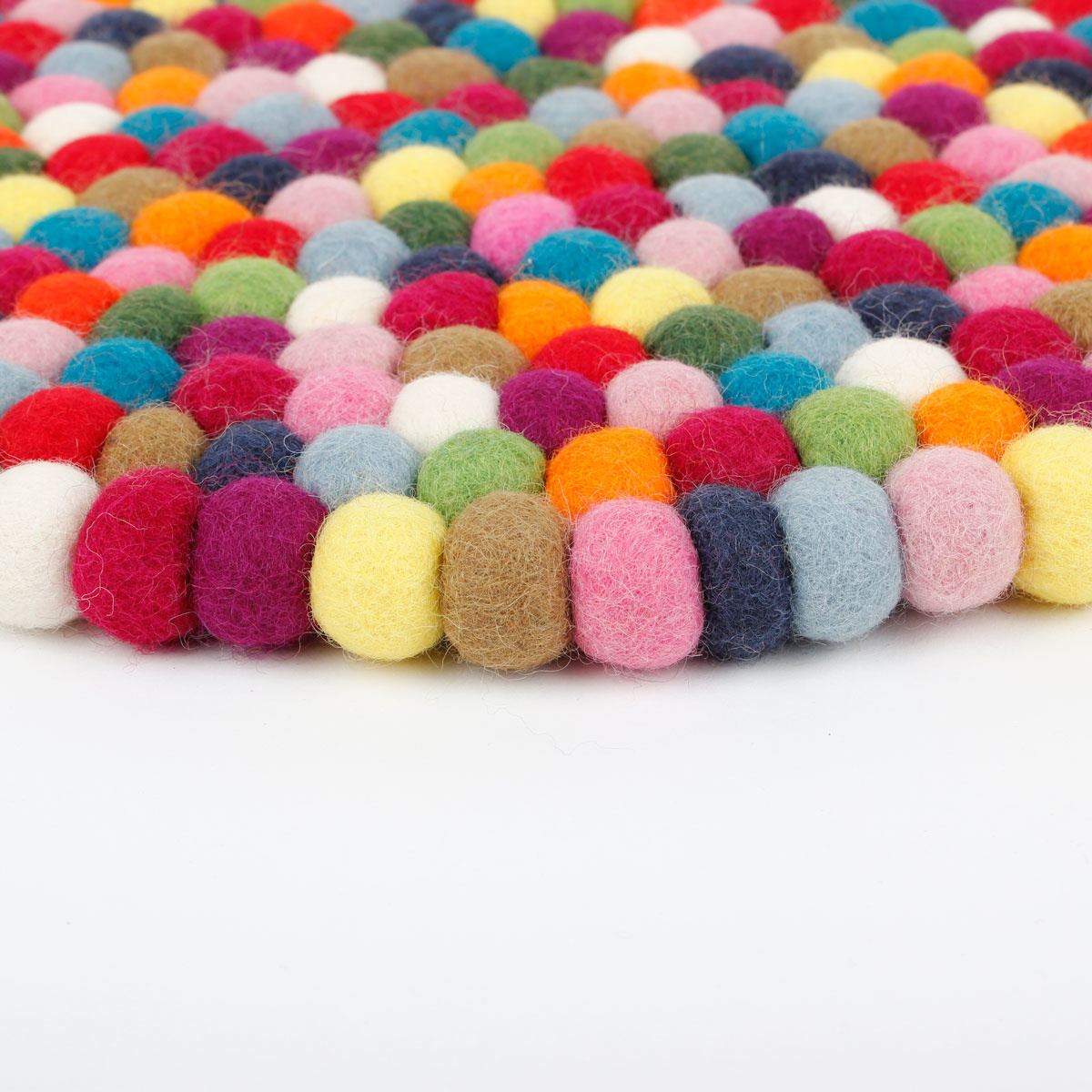 Rond kleed - tapijt van vilten bolletjes multicolour D100 cm ...