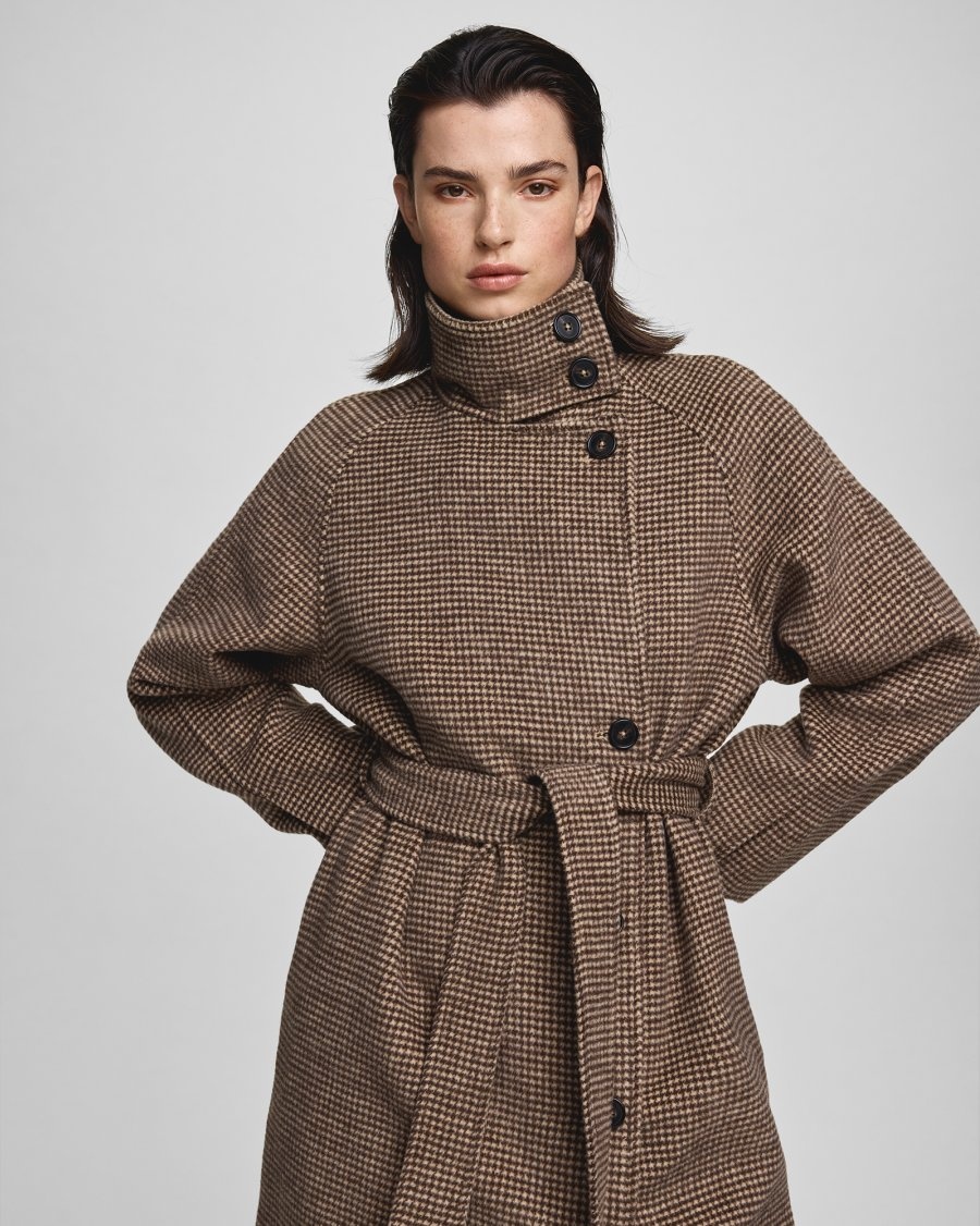 Pamela Coat - Oscare