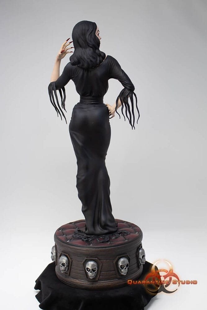 Vampira Statue 1/6 43 cm - Planet Fantasy