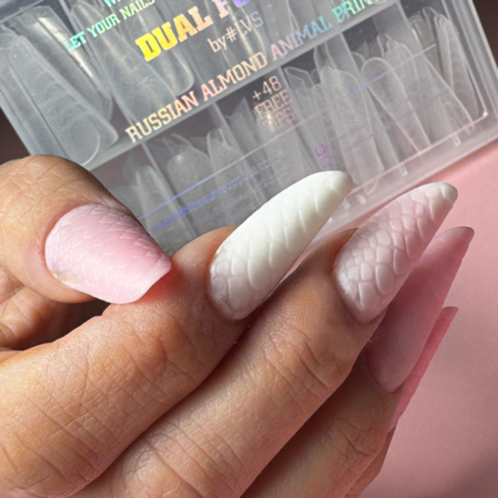 LoveNess Dual Forms Animal Russian Almond by #LVS - Nagelgroothandel.nl