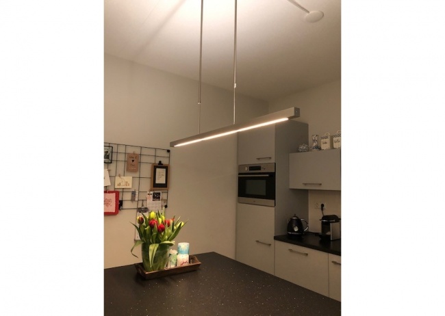 Platte led lamp 200 cm boven kookeiland rvs | Keuken hanglamp - Licht ...