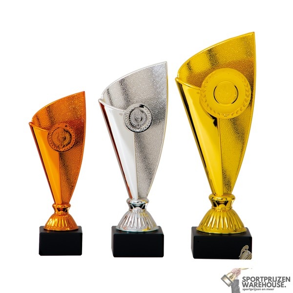 Trofee kopen | Leuke beker in 3 kleuren en hoogte | Sportprijzen shop