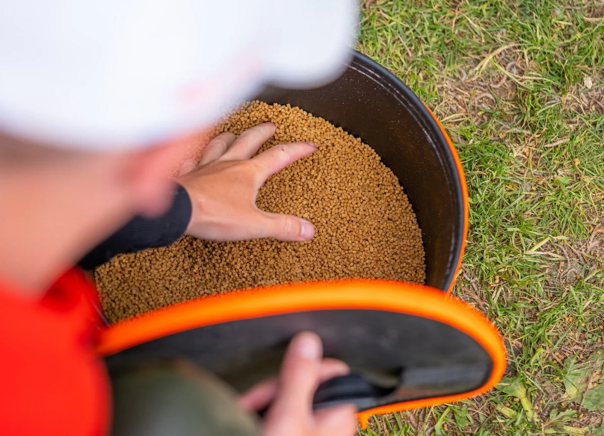 Guru Fusion Bucket Bait Pro 10 Liter - Hareco Hengelsport