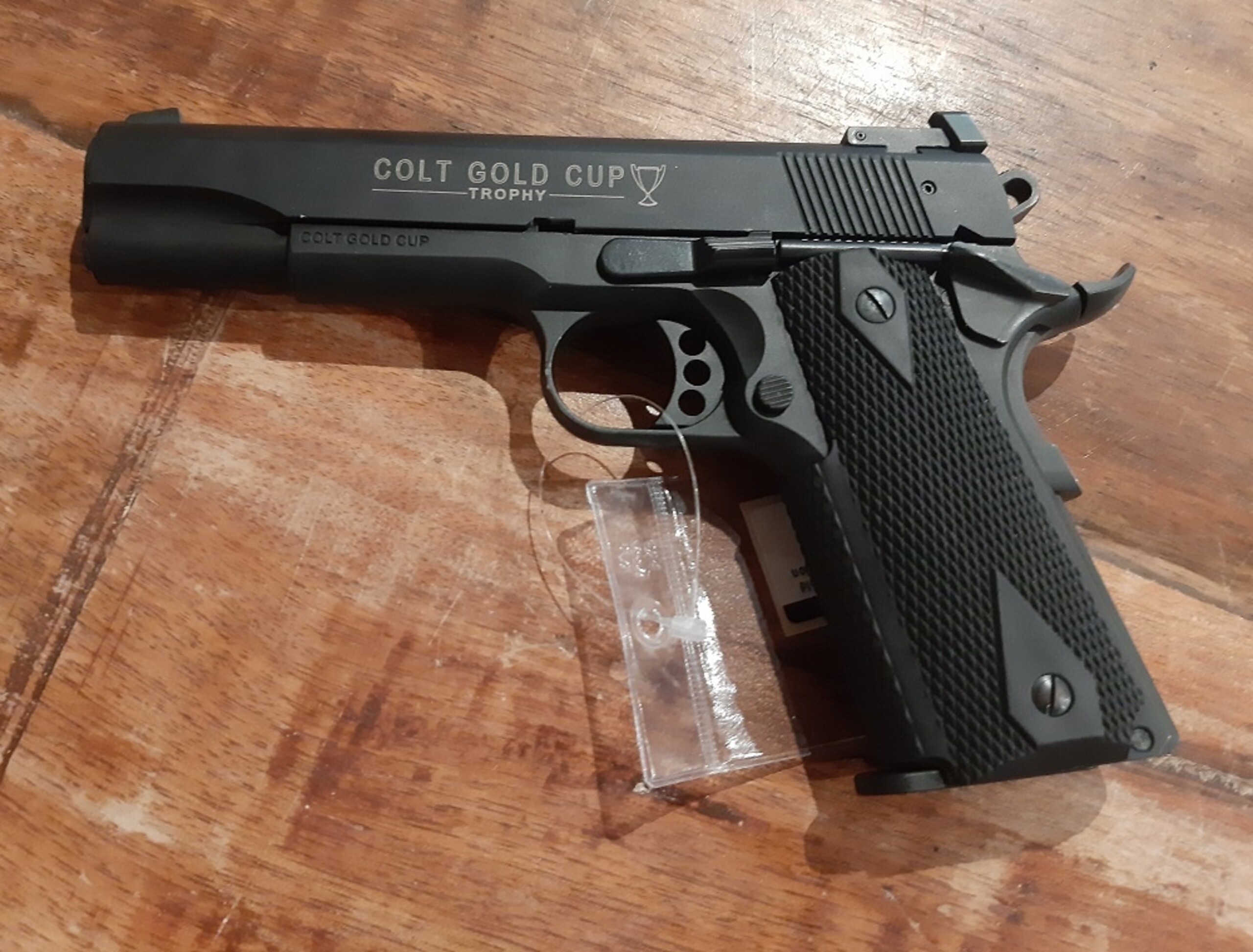 Colt 1911-22 Gold Cup .22LR Occasion | SEM Jacht & Schietsport
