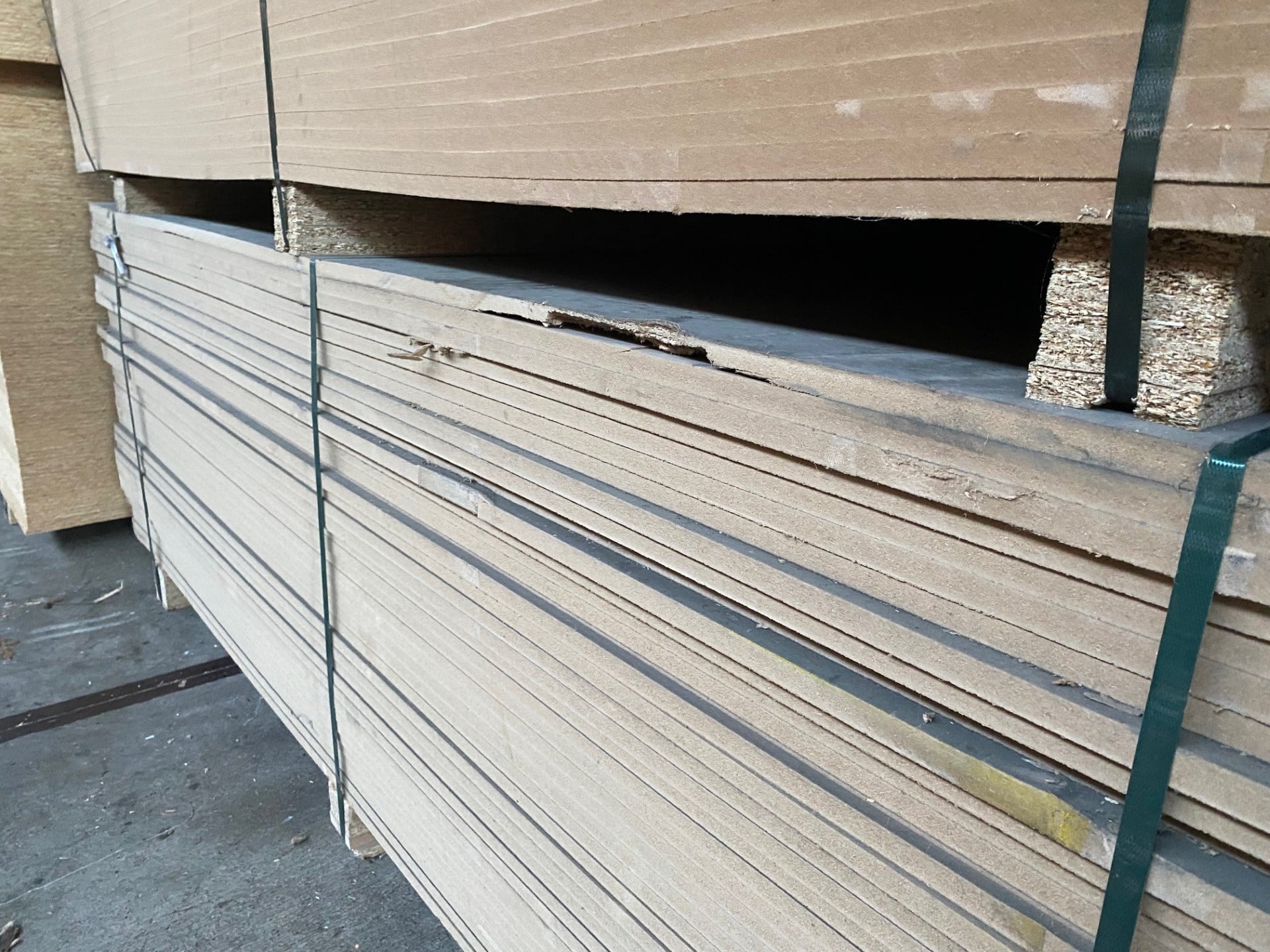 MDF Plaat 1220x2440mm B keuze - Houthandel van Gelder