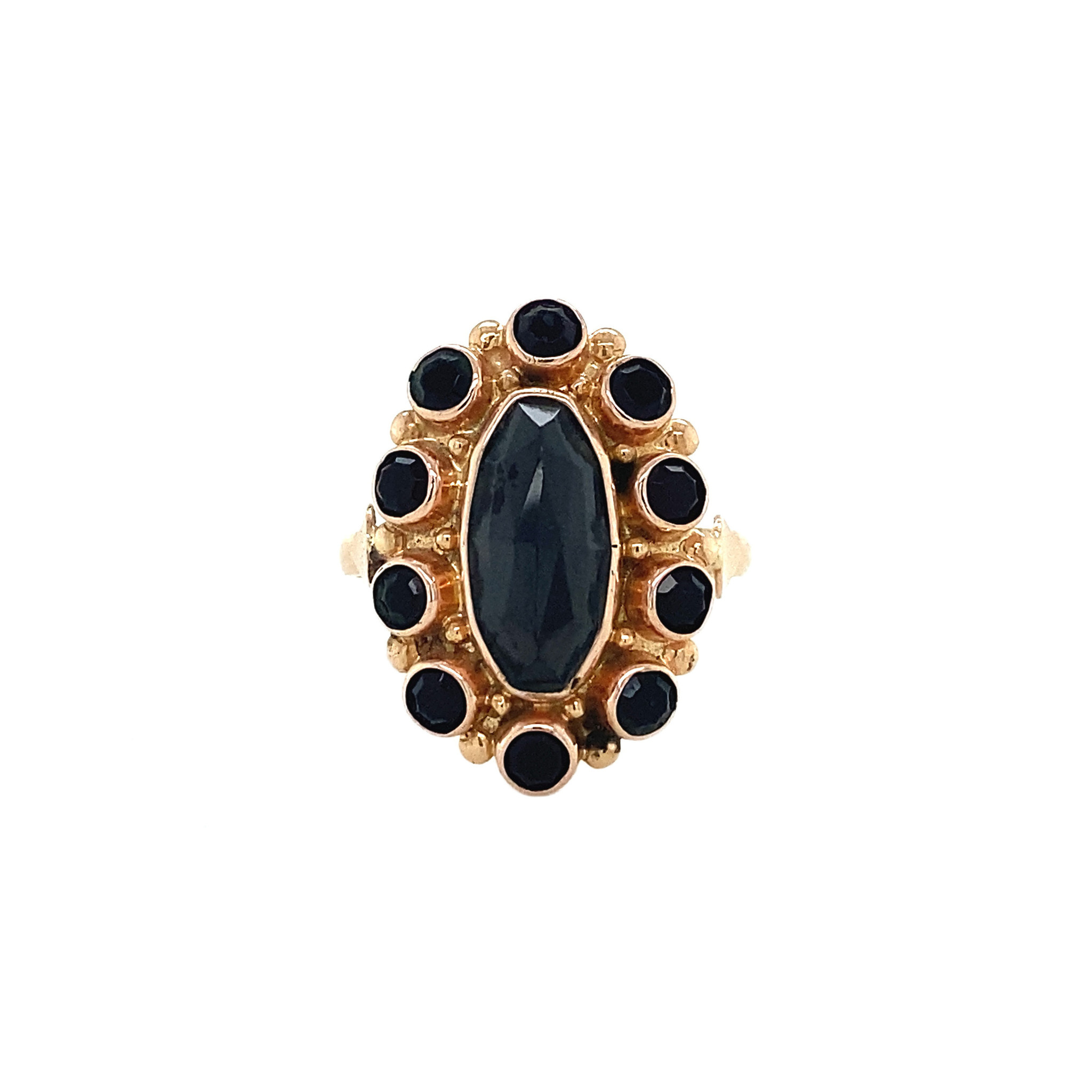 Gold entourage ring with garnet 14 crt - Vintage Jewellery