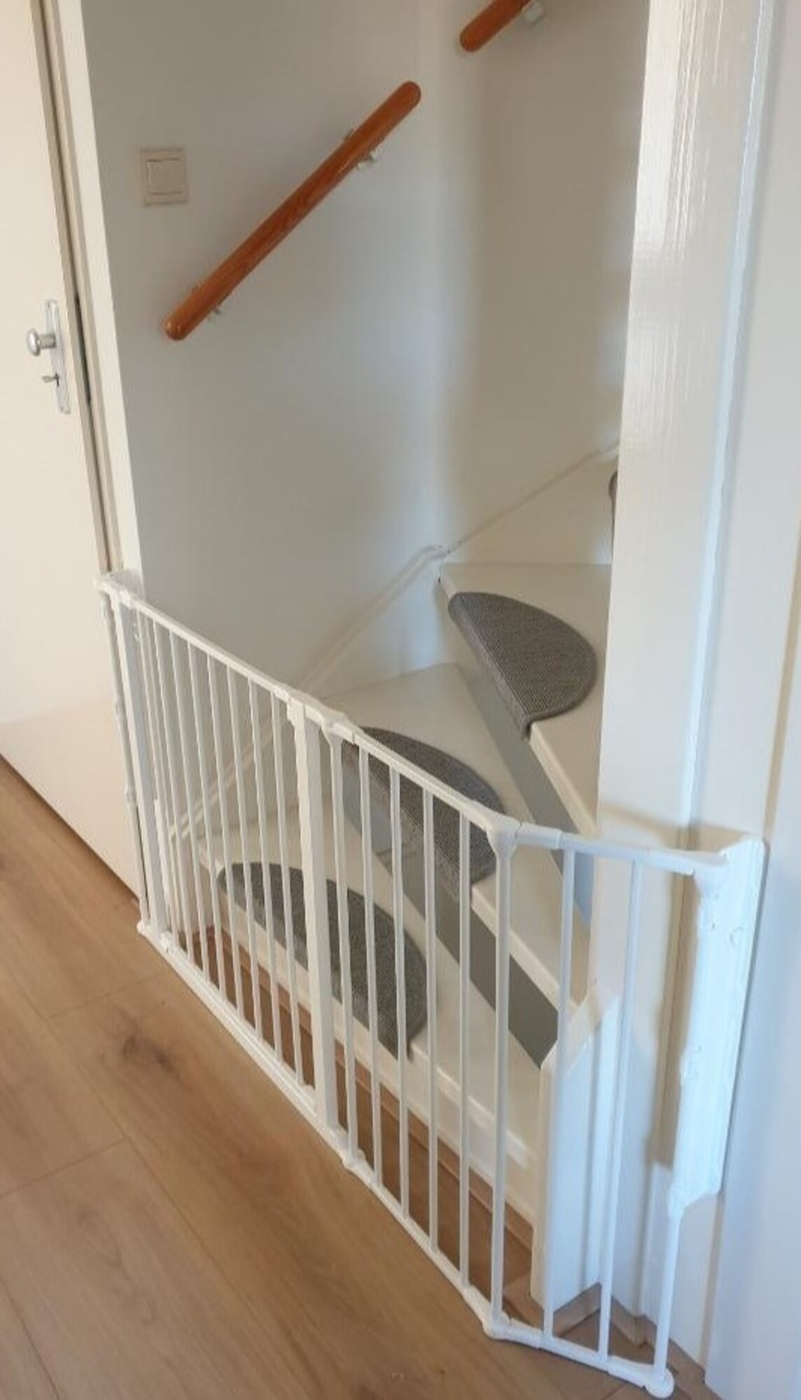 BabyDan Flex V Traphekje 92 - 125 cm - Traphekjes.nl