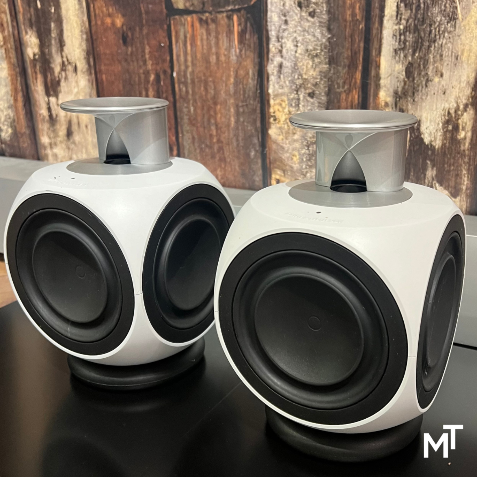 Beolab 3 Mk2 Wit - Secondlifeapparatuur