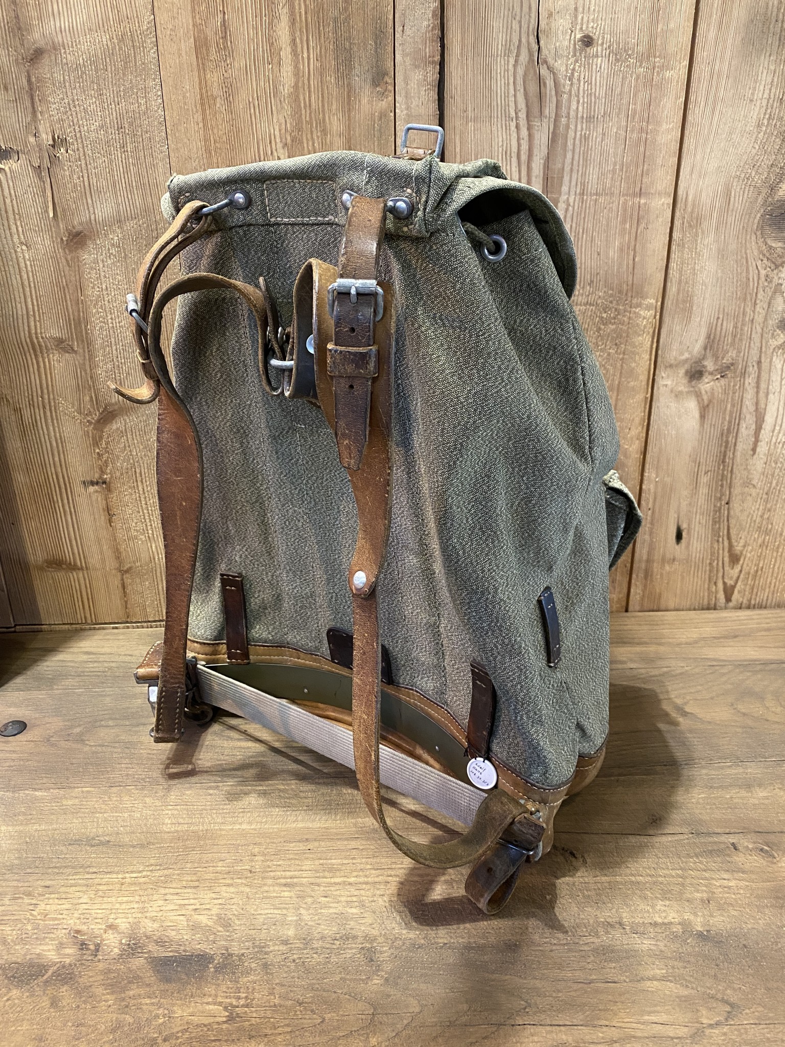 Oldwood Swiss backpack - Oldwood - the furniture store