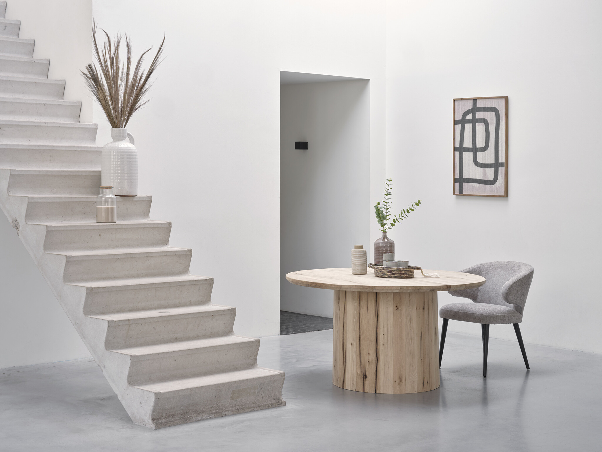 Round dining table - Barcelona round - Oldwood - The furniture store ...