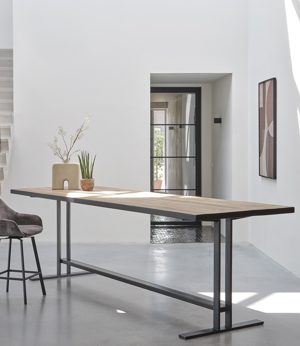 Build A Bar Table DIY Plans To Build An Outdoor Square Pub Bar Table