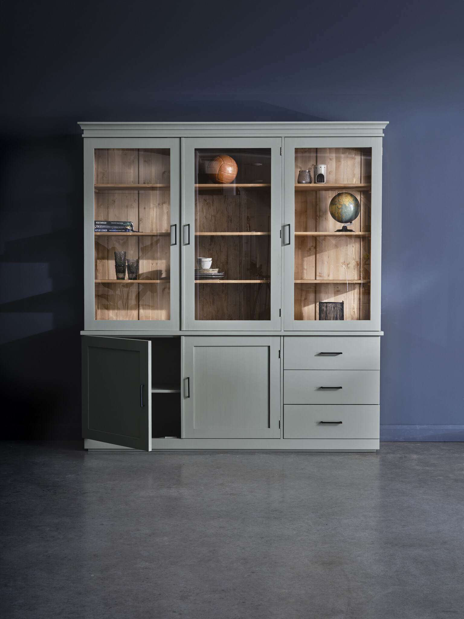 Vitrine / Sideboard aus Holz - Maßanfertigung - Selbst zusammenstellen ...