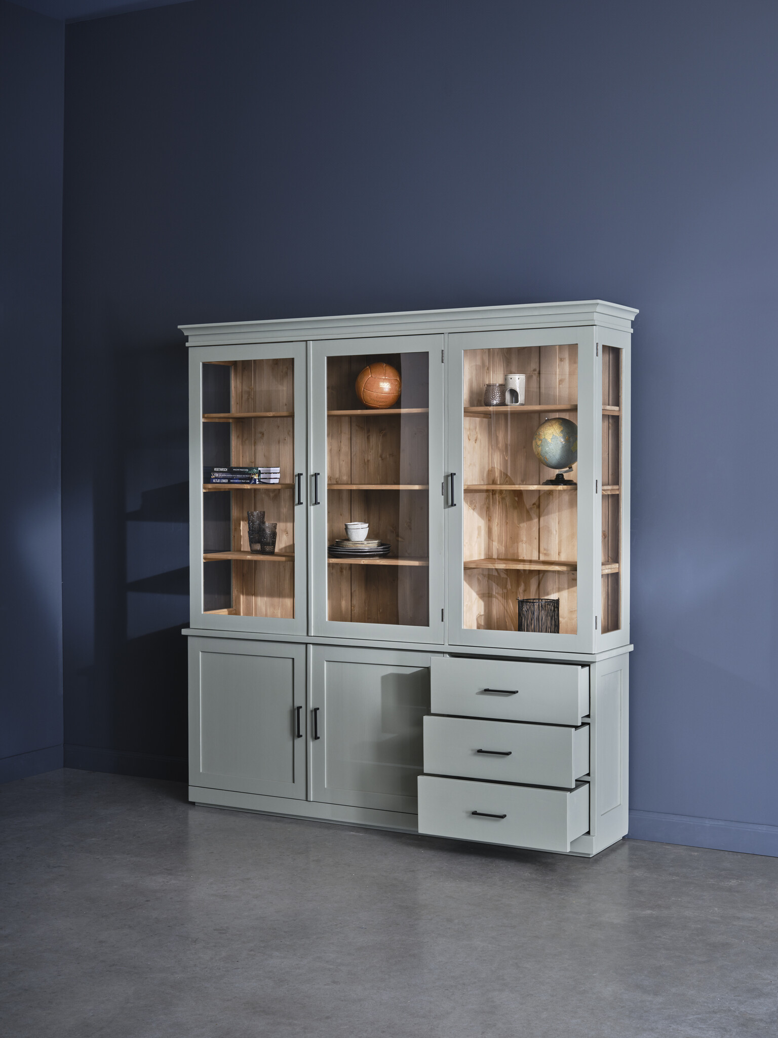 Display cabinet / sideboard made of wood - custom made - Put it ...