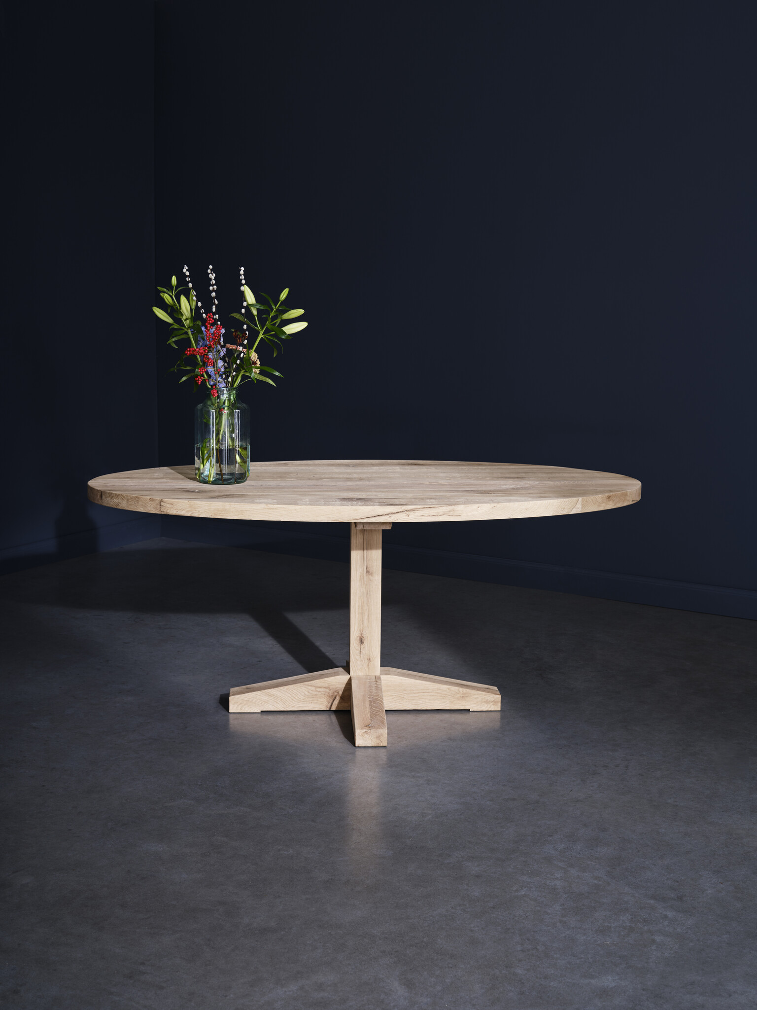 Oval dining table with wooden leg - Solid oak - Custom table - Oldwood ...