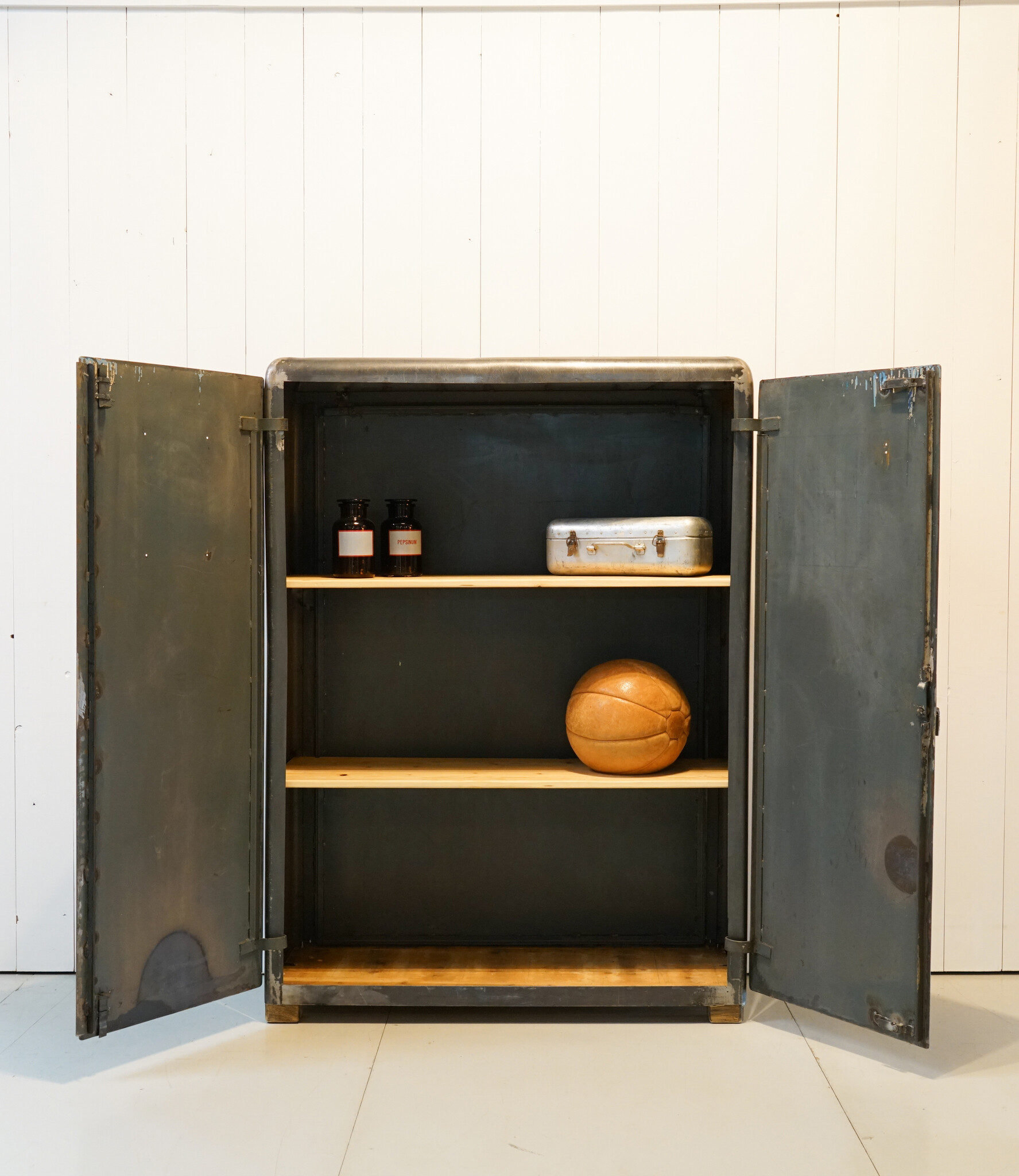 Grote industriële kast - Oldwood de Woonwinkel