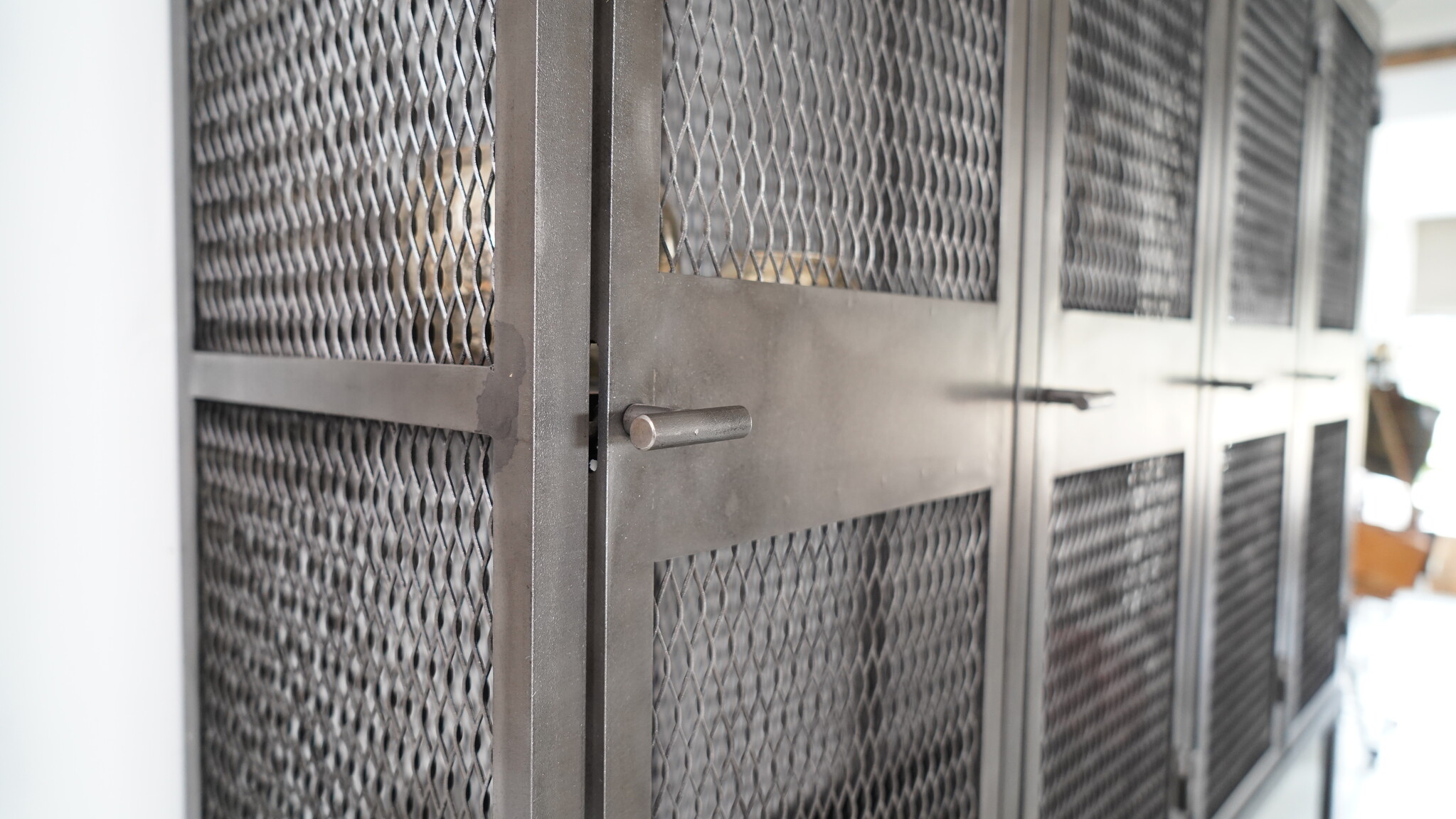 Industrial mesh cabinet - Oldwood - the furniture store